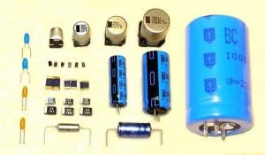 Electrolytic Capacitor - Symbol, Types, Construction & Uses